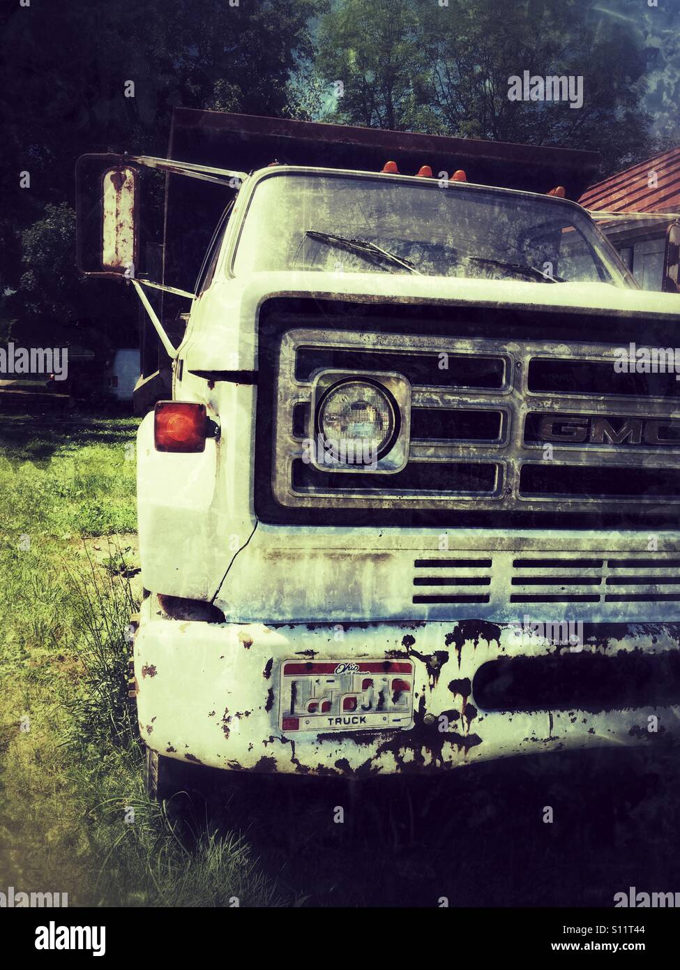 Vintage gmc truck hi-res stock photography and images - Alamy