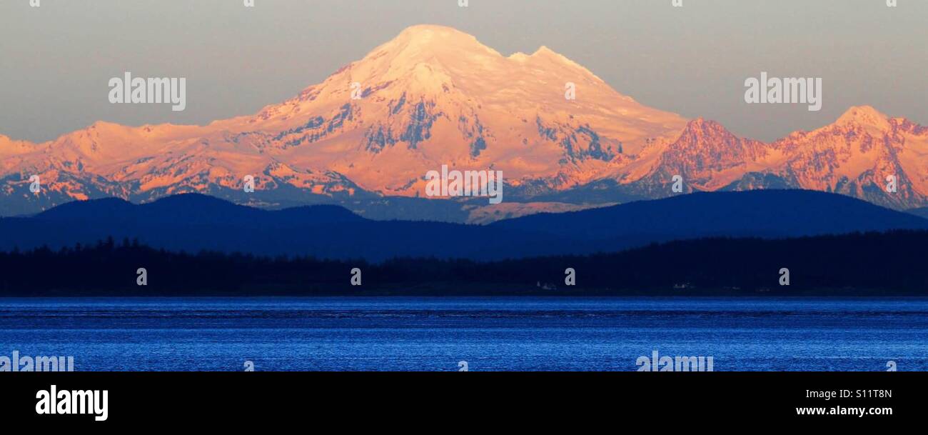 Beautiful sunset in victoria bc hi-res stock photography and images - Alamy