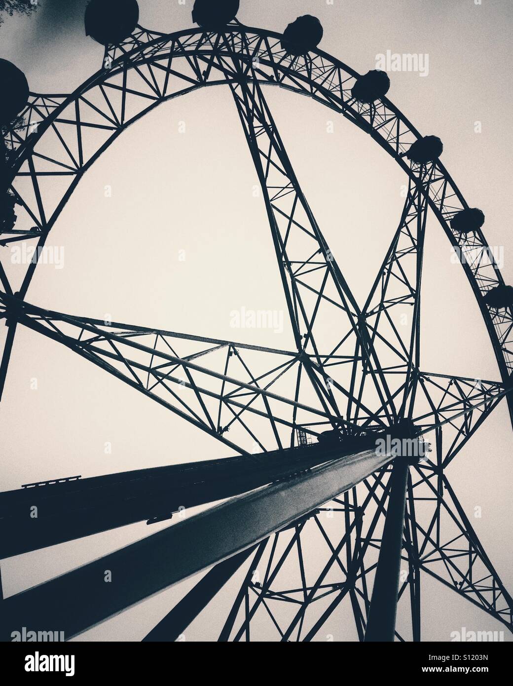 Observation wheel Melbourne Stock Photo - Alamy