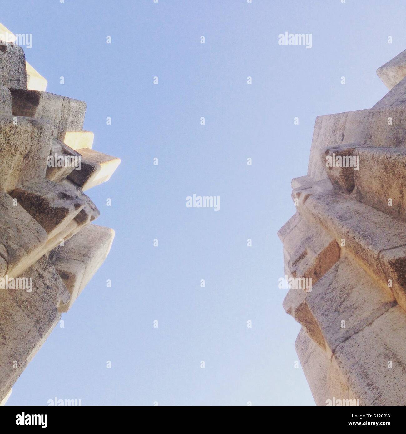 Stone monuments hi-res stock photography and images - Alamy