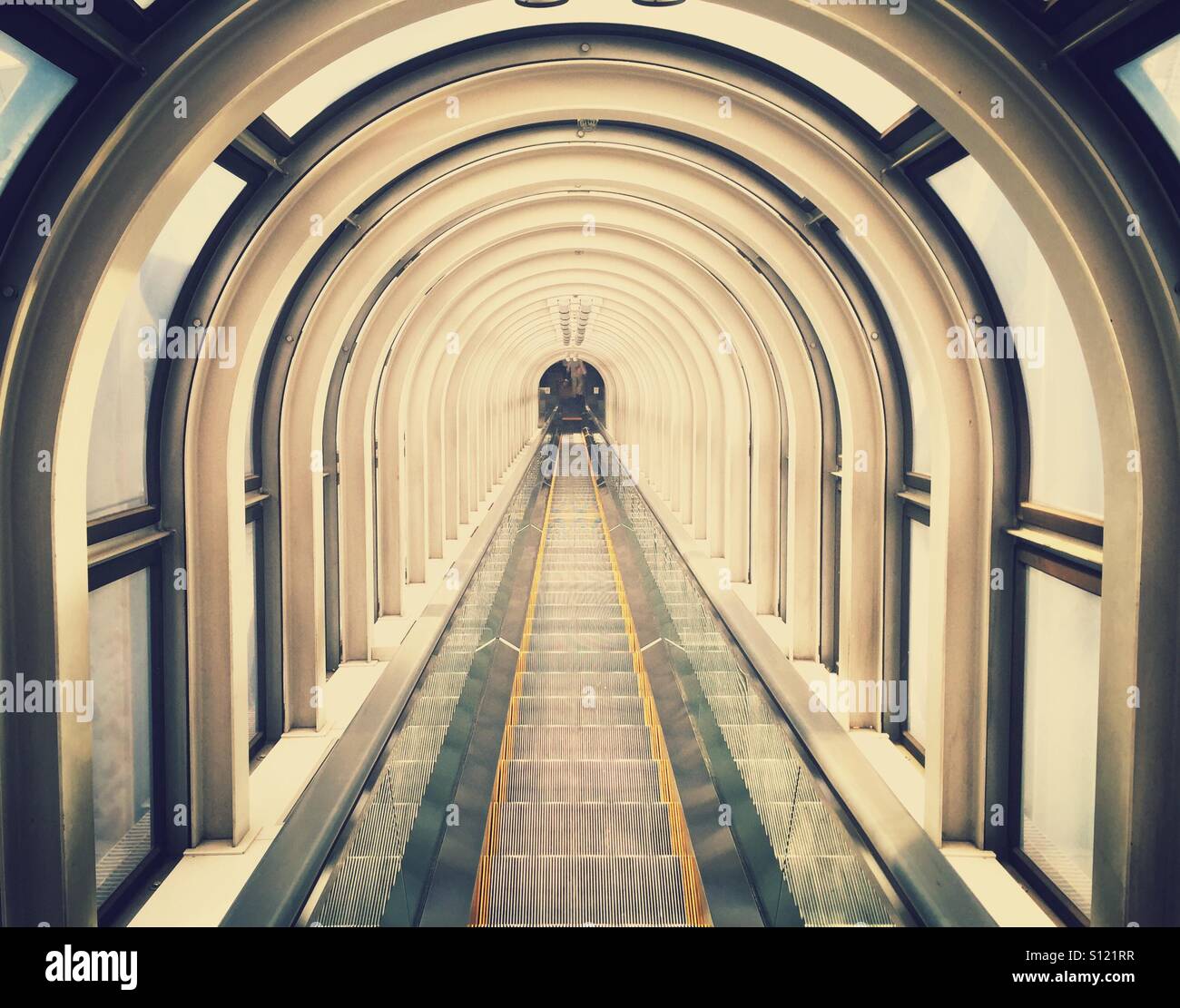 Escalator japan hi-res stock photography and images - Alamy