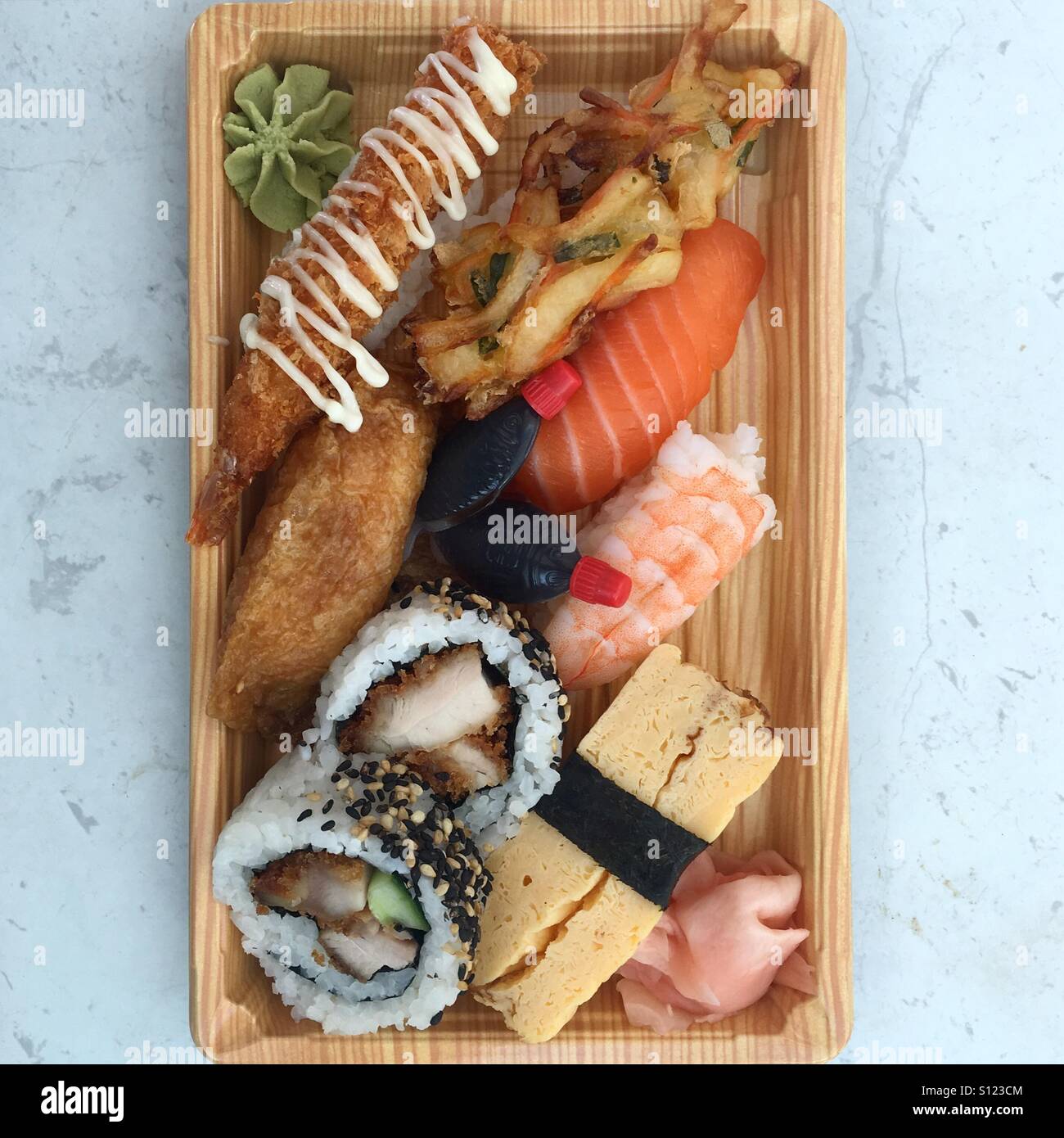 Sushi box hi-res stock photography and images - Alamy