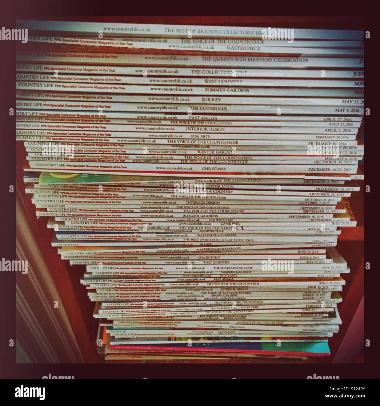 Magazines stack hi-res stock photography and images - Alamy