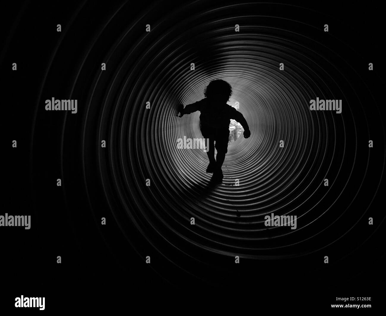 Tunnel running silhouette hi-res stock photography and images - Alamy