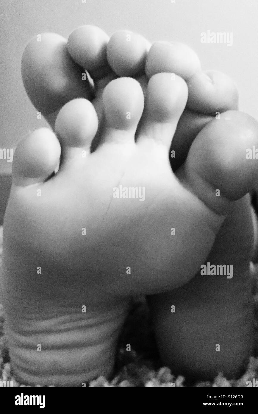 Childs Toes High Resolution Stock Photography and Images - Alamy