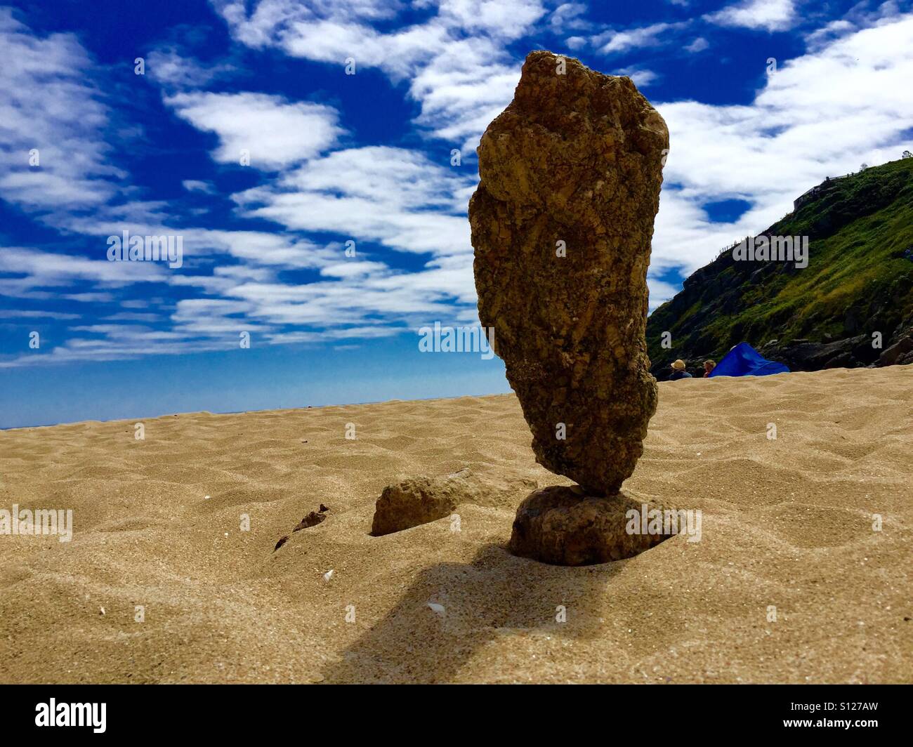 Balance rock hi-res stock photography and images - Alamy