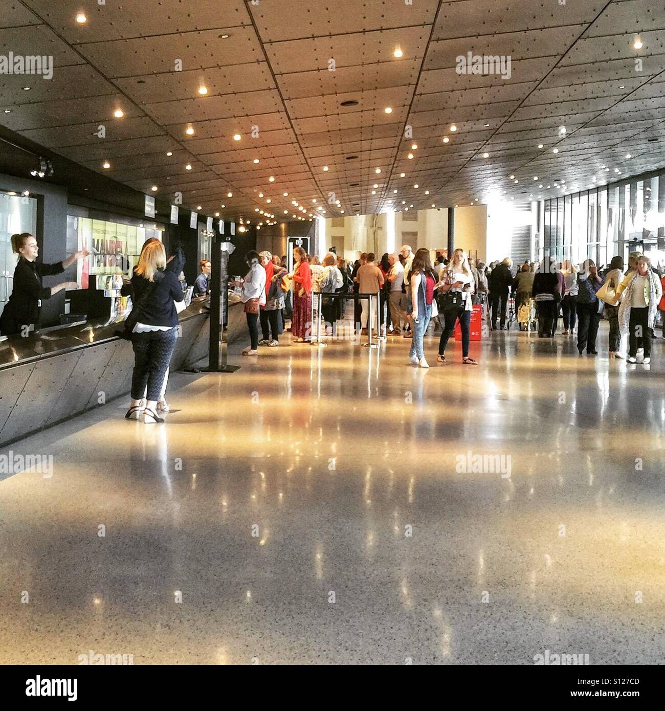 Theatre people foyer hi-res stock photography and images - Alamy