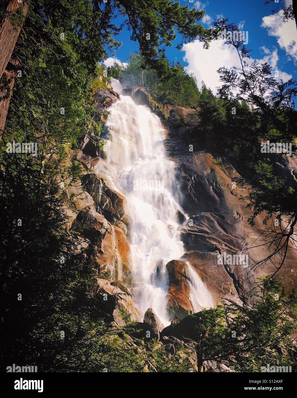 Shannon falls squamish british columbia hi-res stock photography and ...