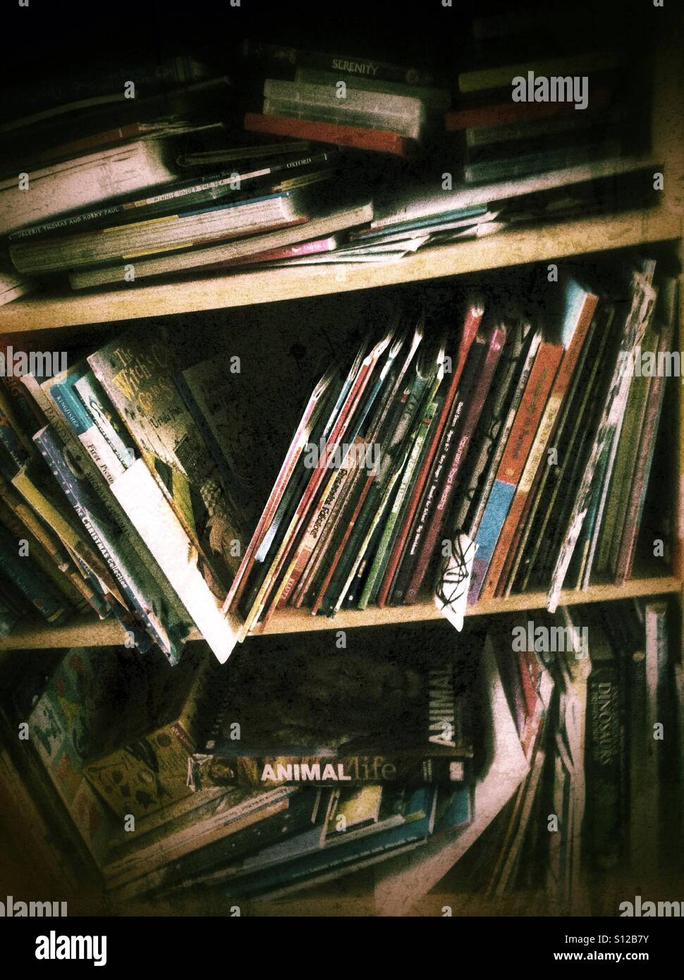 Heavy books hi-res stock photography and images - Alamy