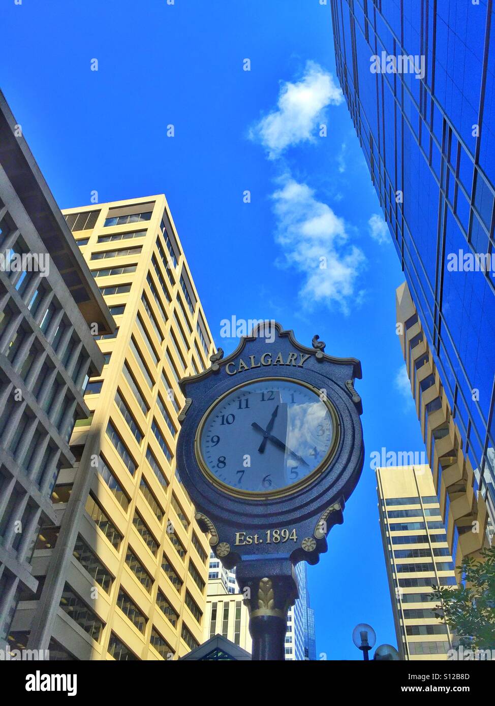Calgary clock hi-res stock photography and images - Alamy