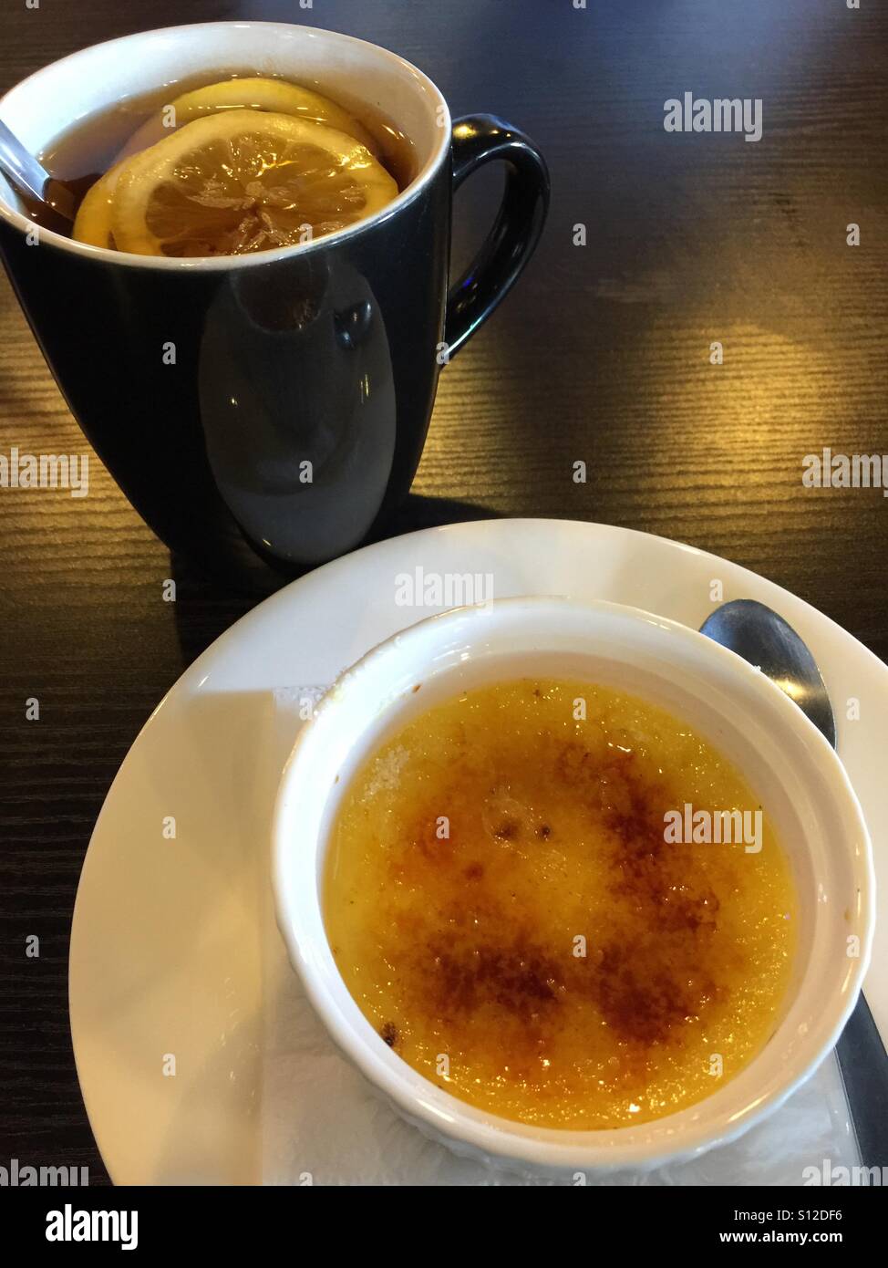 Tea break time hi-res stock photography and images - Alamy