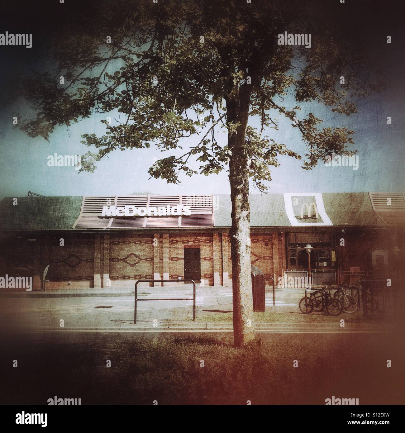 American mcdonalds outlet smartphone stock photos and images - Alamy