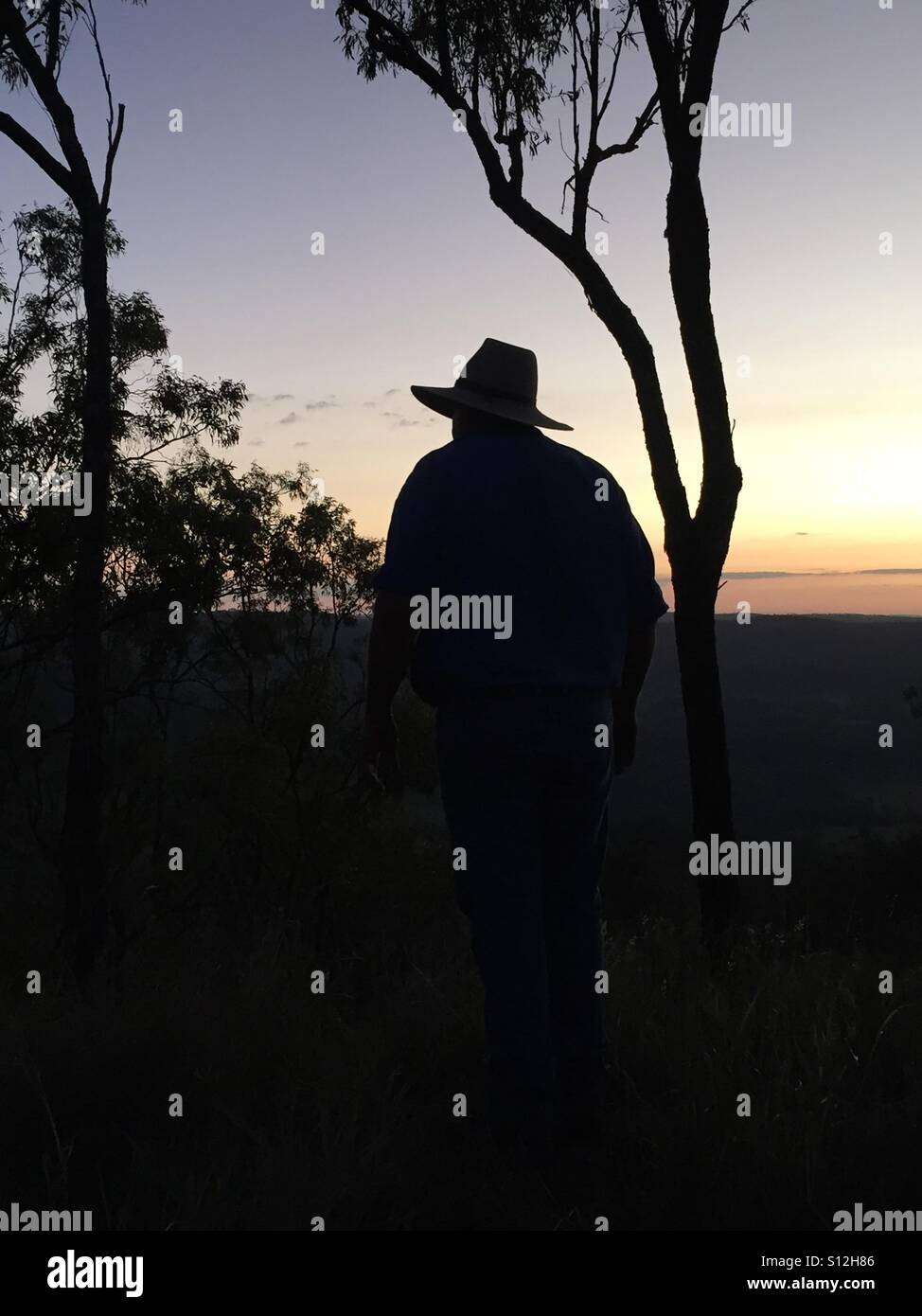 Silhouette bushman hi-res stock photography and images - Alamy