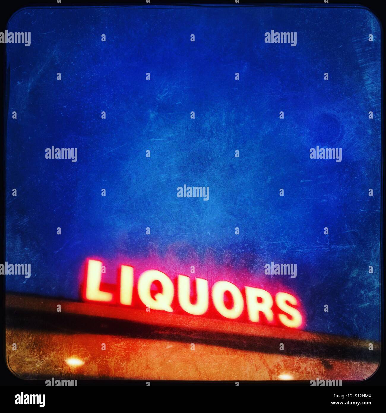 Liquor sign hi-res stock photography and images - Alamy