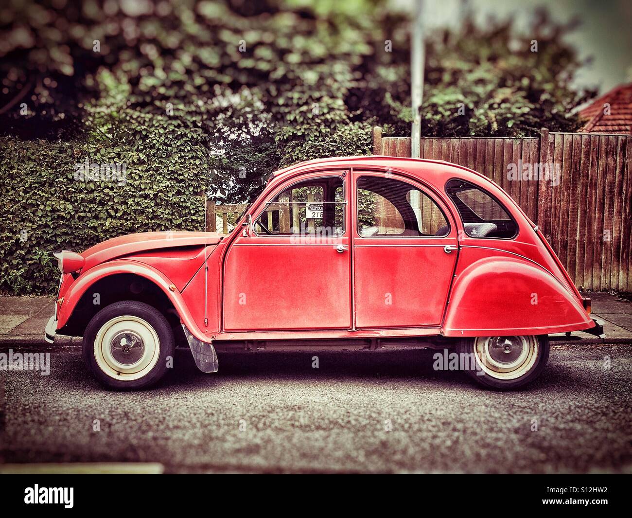 Car 2cv citroen red hi-res stock photography and images - Alamy
