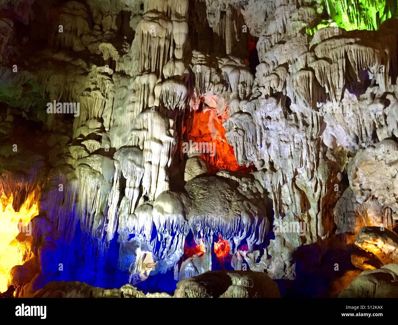 Colorful caves hi-res stock photography and images - Alamy