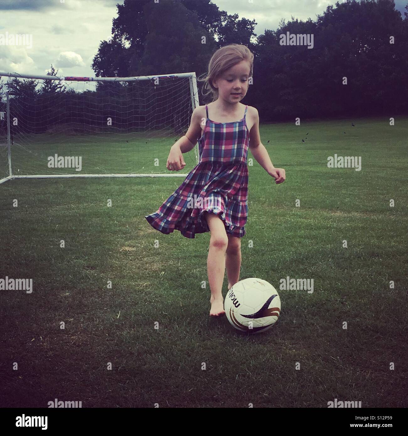 Girl football hi-res stock photography and images - Alamy