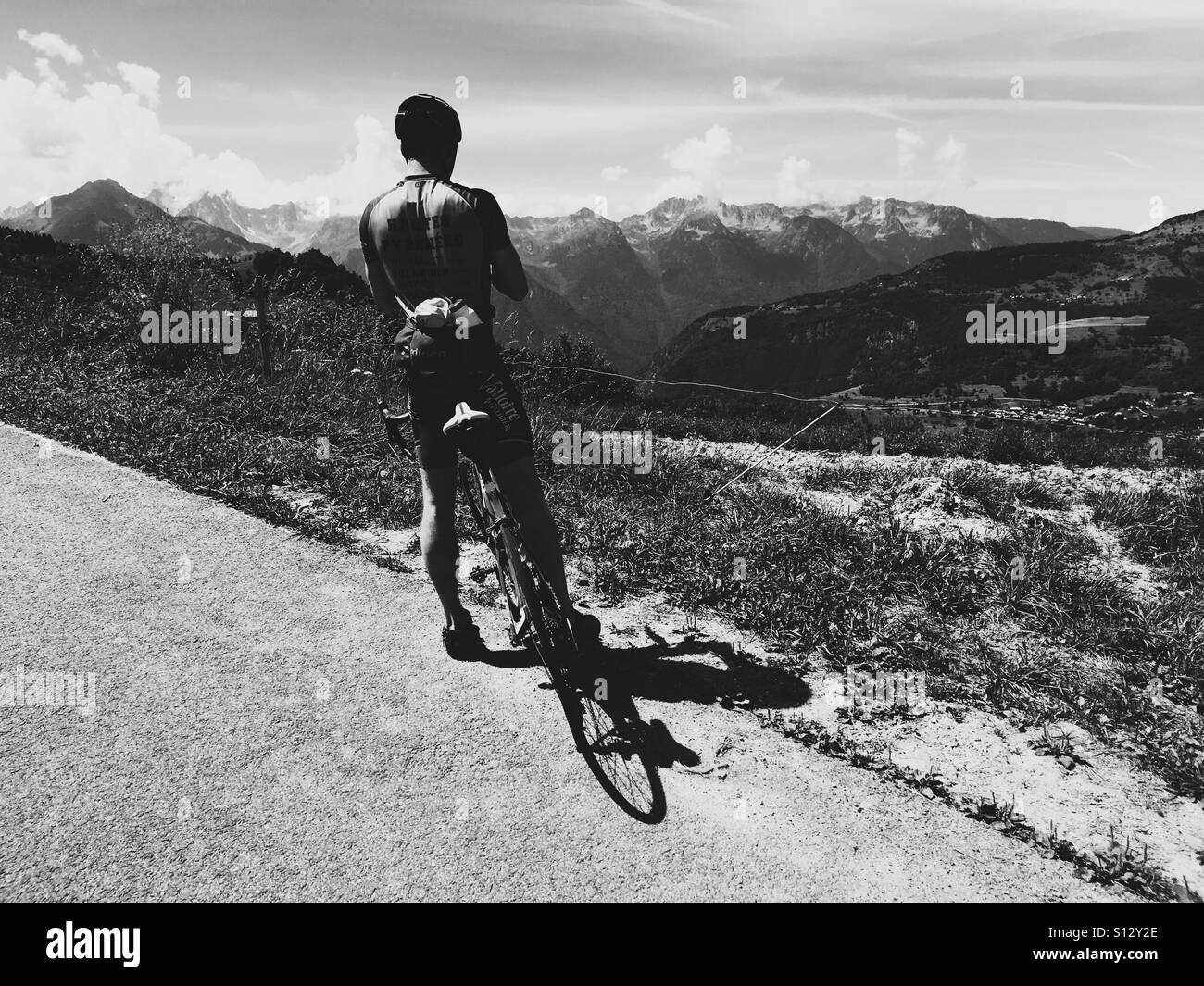 Alps cycle hi-res stock photography and images - Alamy