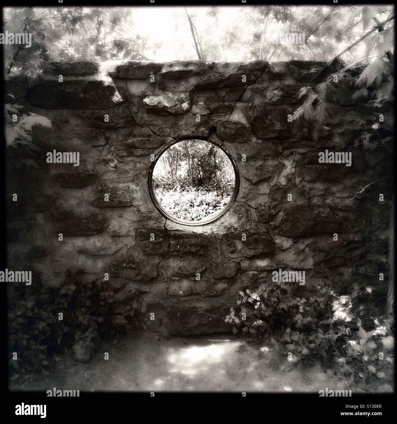 Old circular window hi-res stock photography and images - Alamy