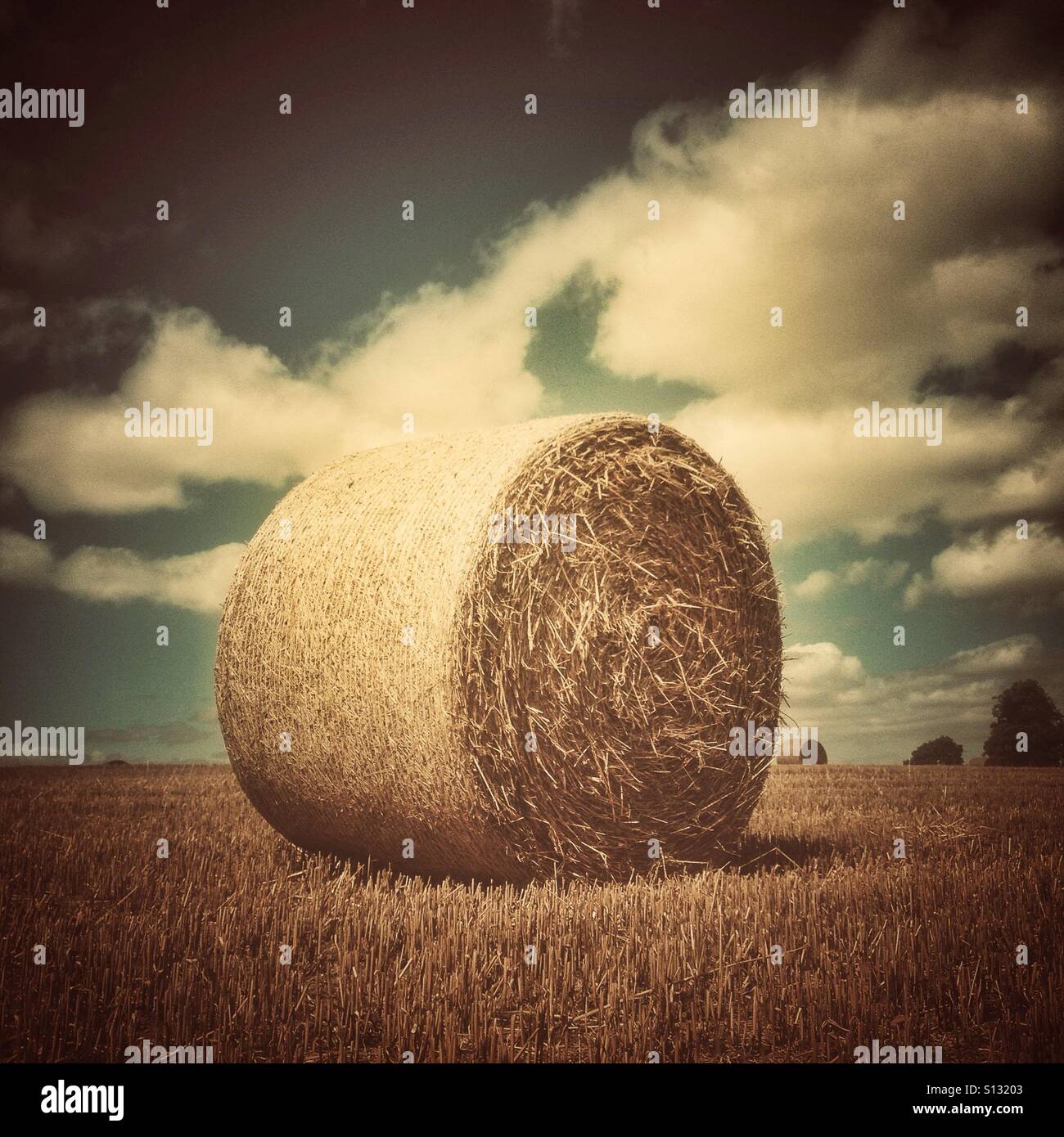 Hay bale with aged filter applied Stock Photo - Alamy
