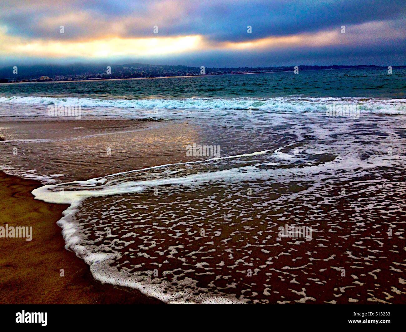 Gentle surf hi-res stock photography and images - Alamy