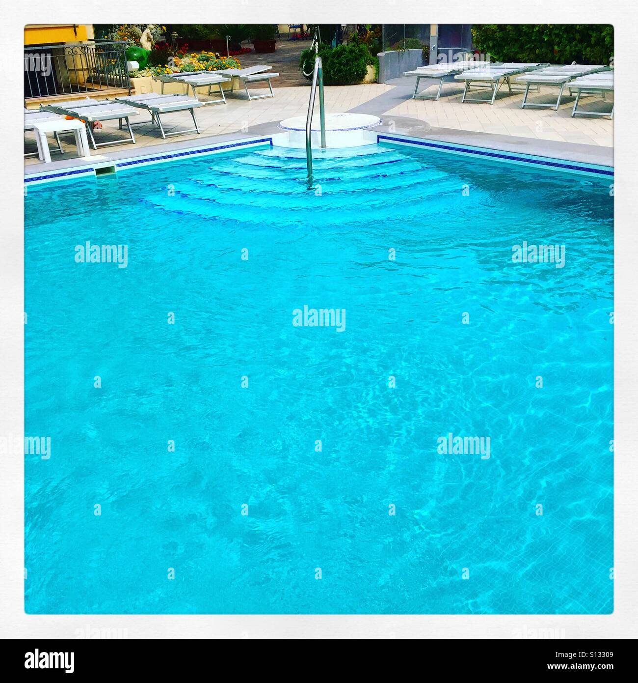 Tranquil swimming pool Stock Photo - Alamy