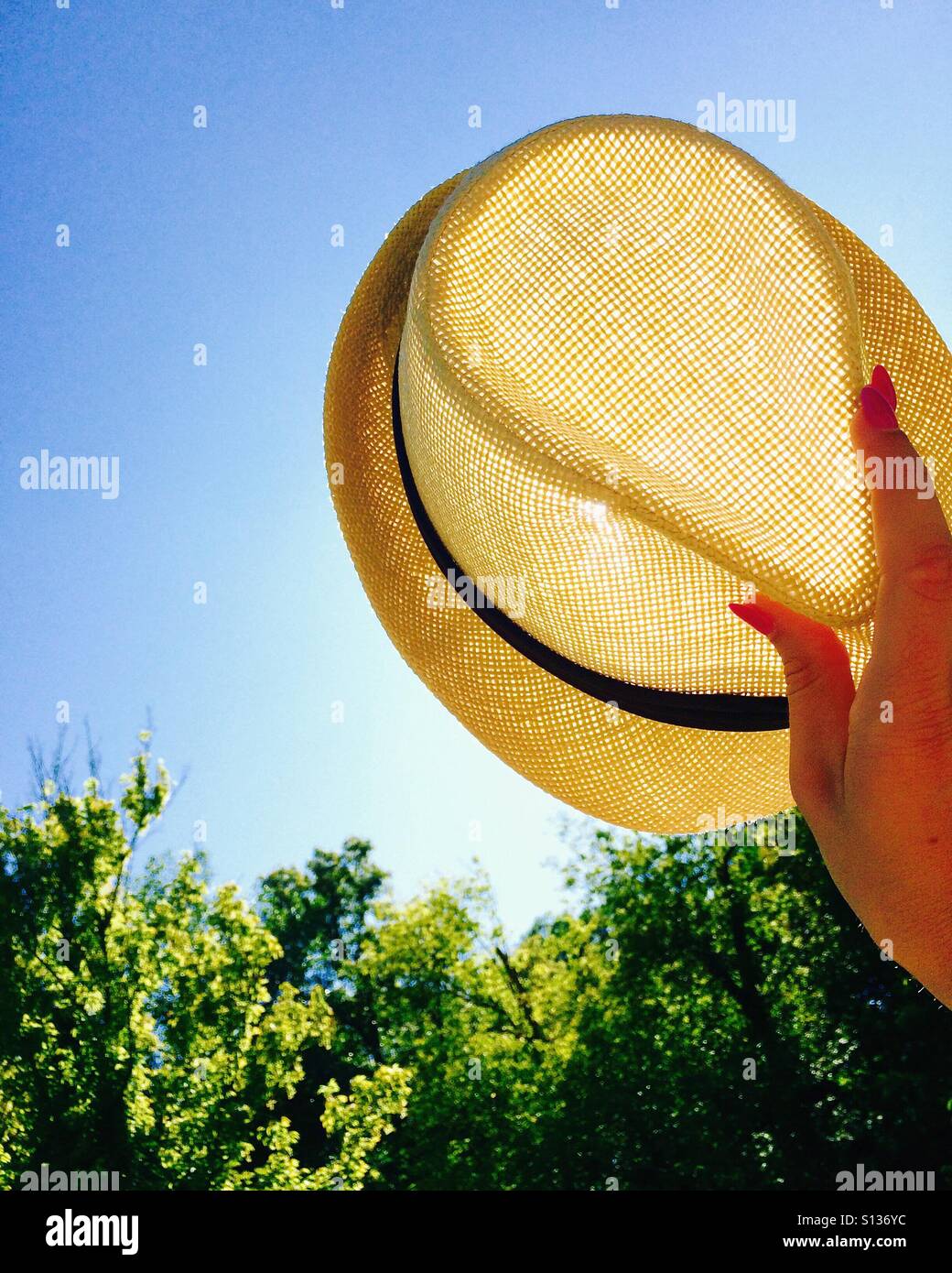 Covering the sun hi-res stock photography and images - Alamy