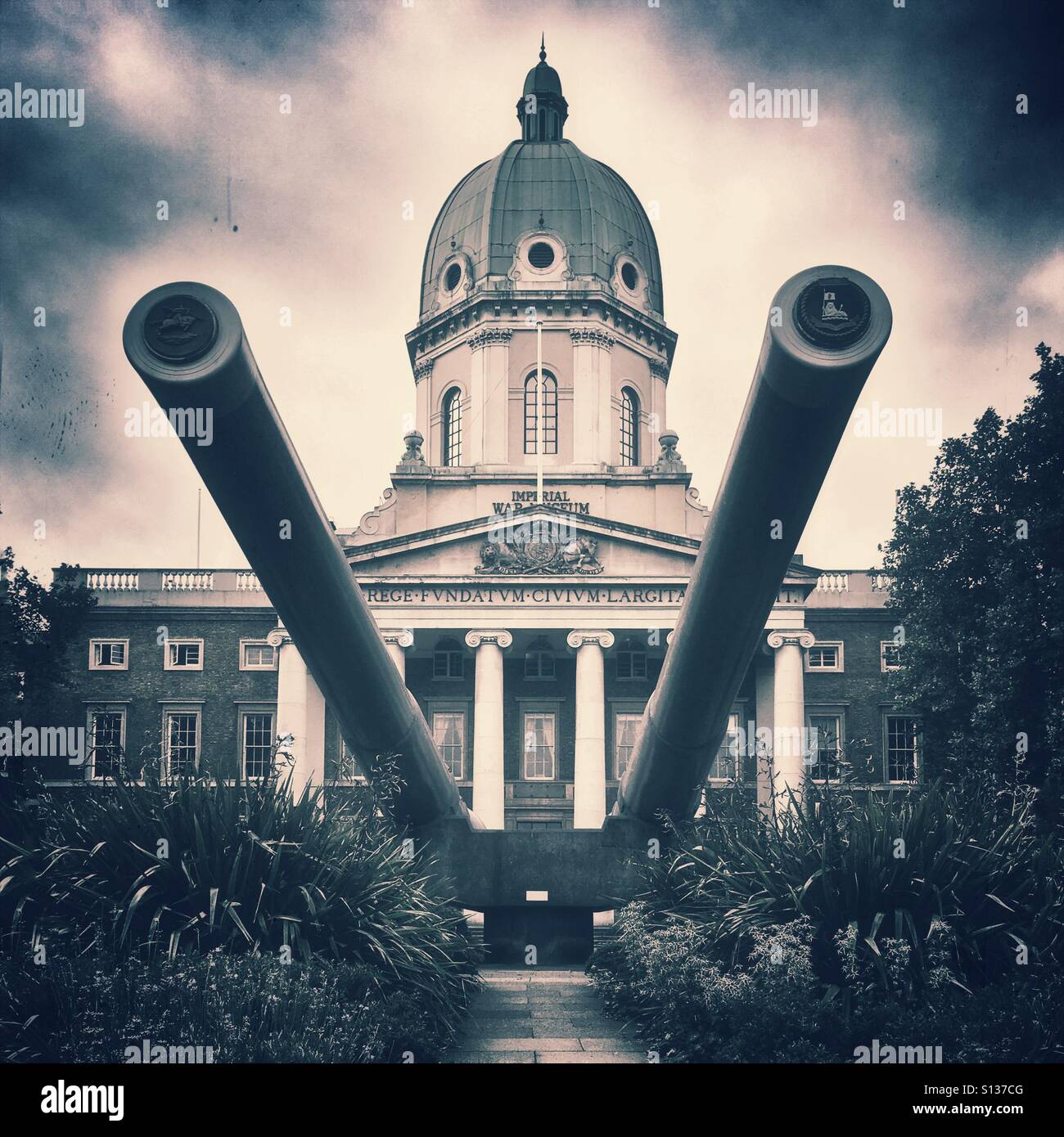 Imperial war museum london hi-res stock photography and images - Alamy