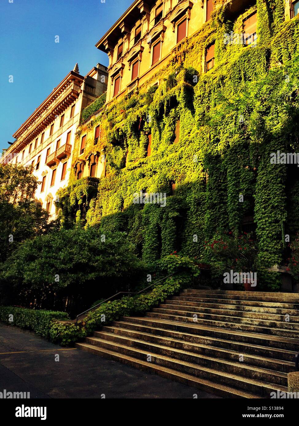 Amazing building architecture hi-res stock photography and images - Alamy