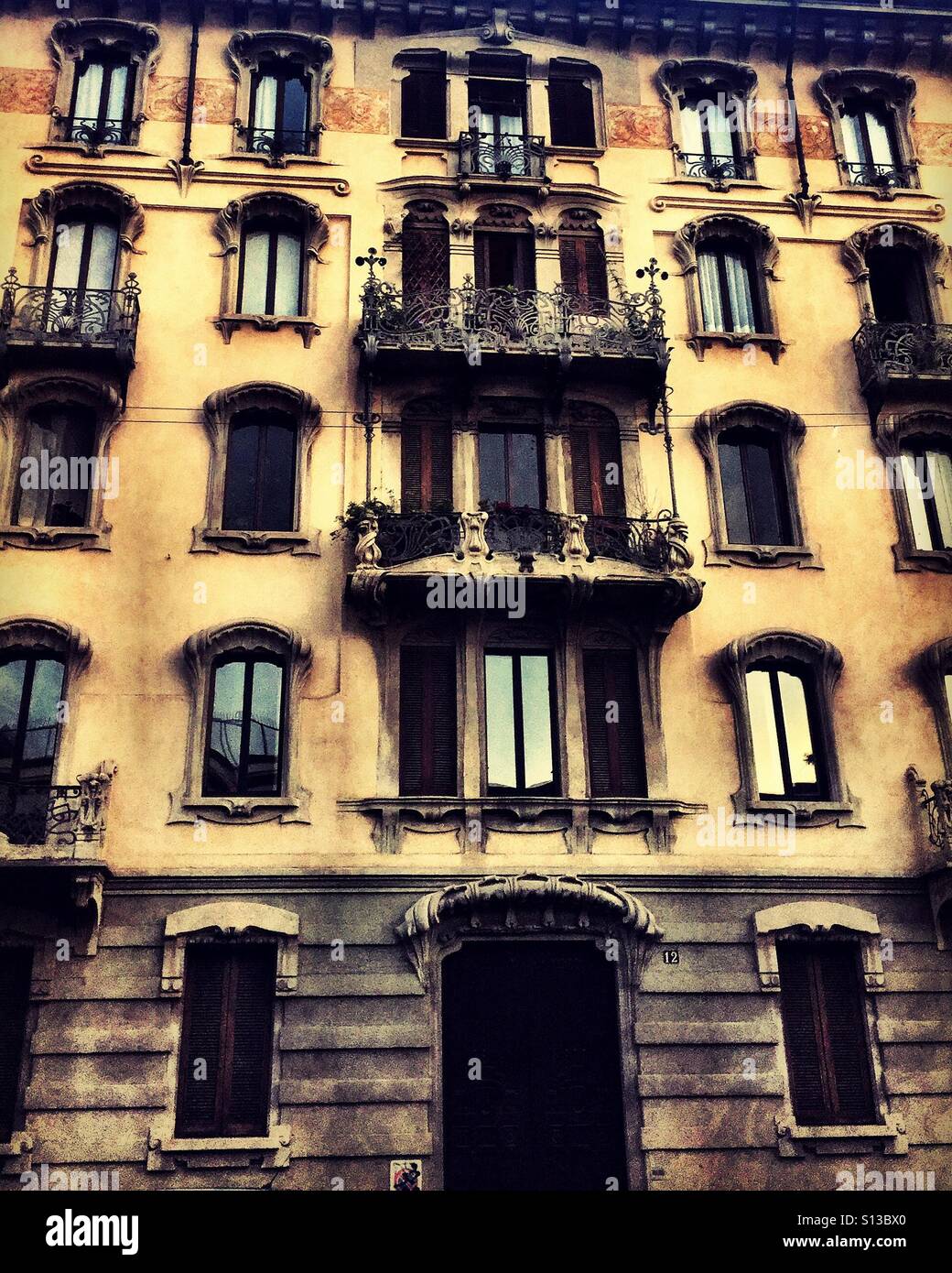 Period building hi-res stock photography and images - Alamy