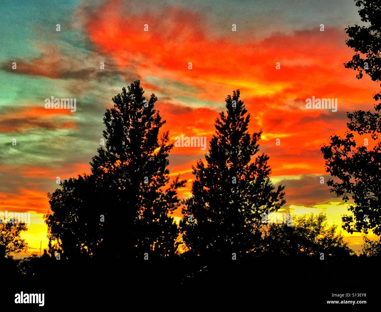 Colourful prairie sky hi-res stock photography and images - Alamy