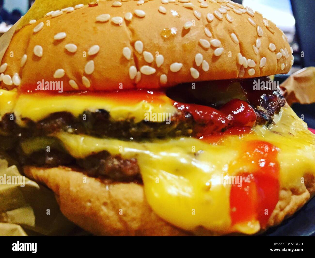 Double burger patty hi-res stock photography and images - Alamy