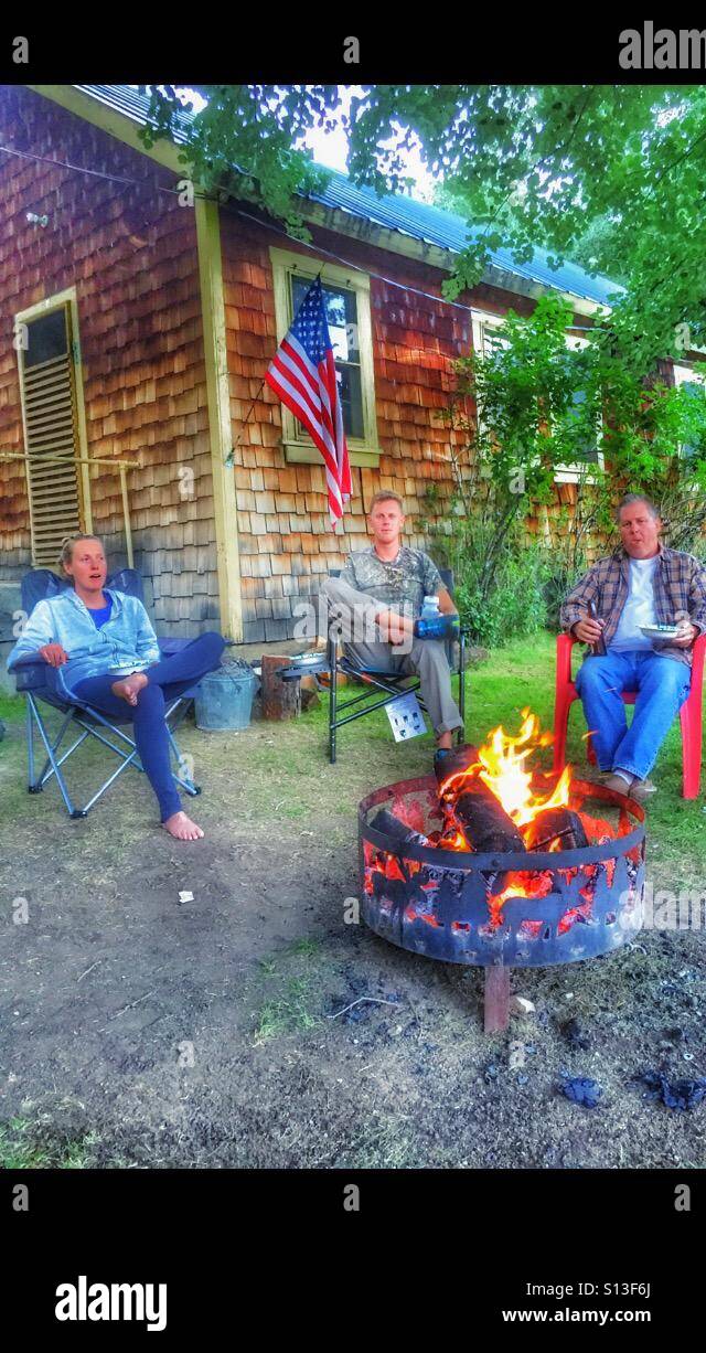 Gathering around the campfire hi-res stock photography and images - Alamy