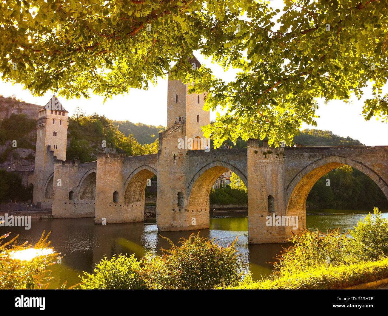Medieval bridge at Cahors France Stock Photo - Alamy