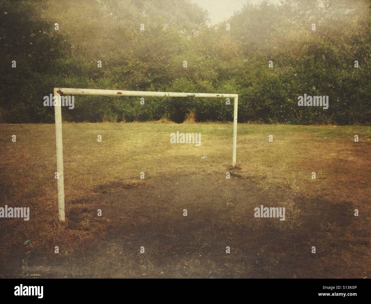 Goal posts hi-res stock photography and images - Alamy