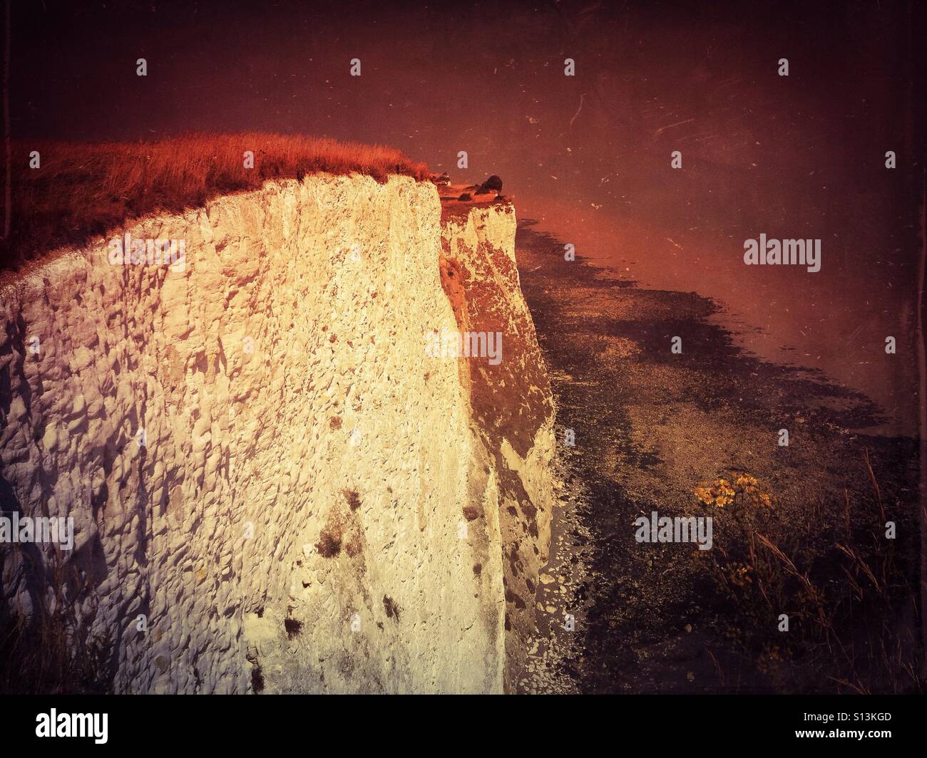 Dramatic coastal cliffs hi-res stock photography and images - Alamy