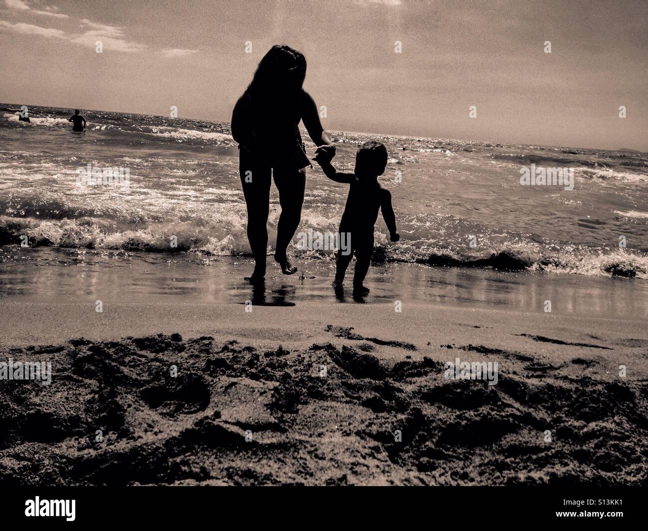 Babysitting hi-res stock photography and images - Alamy