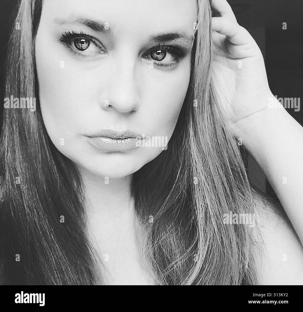 Black and white closeup of beautiful woman Stock Photo - Alamy