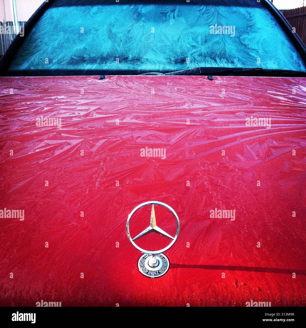 Frozen car hi-res stock photography and images - Alamy