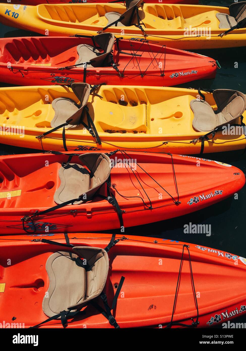 Red canoe and yellow canoe hi-res stock photography and images - Alamy