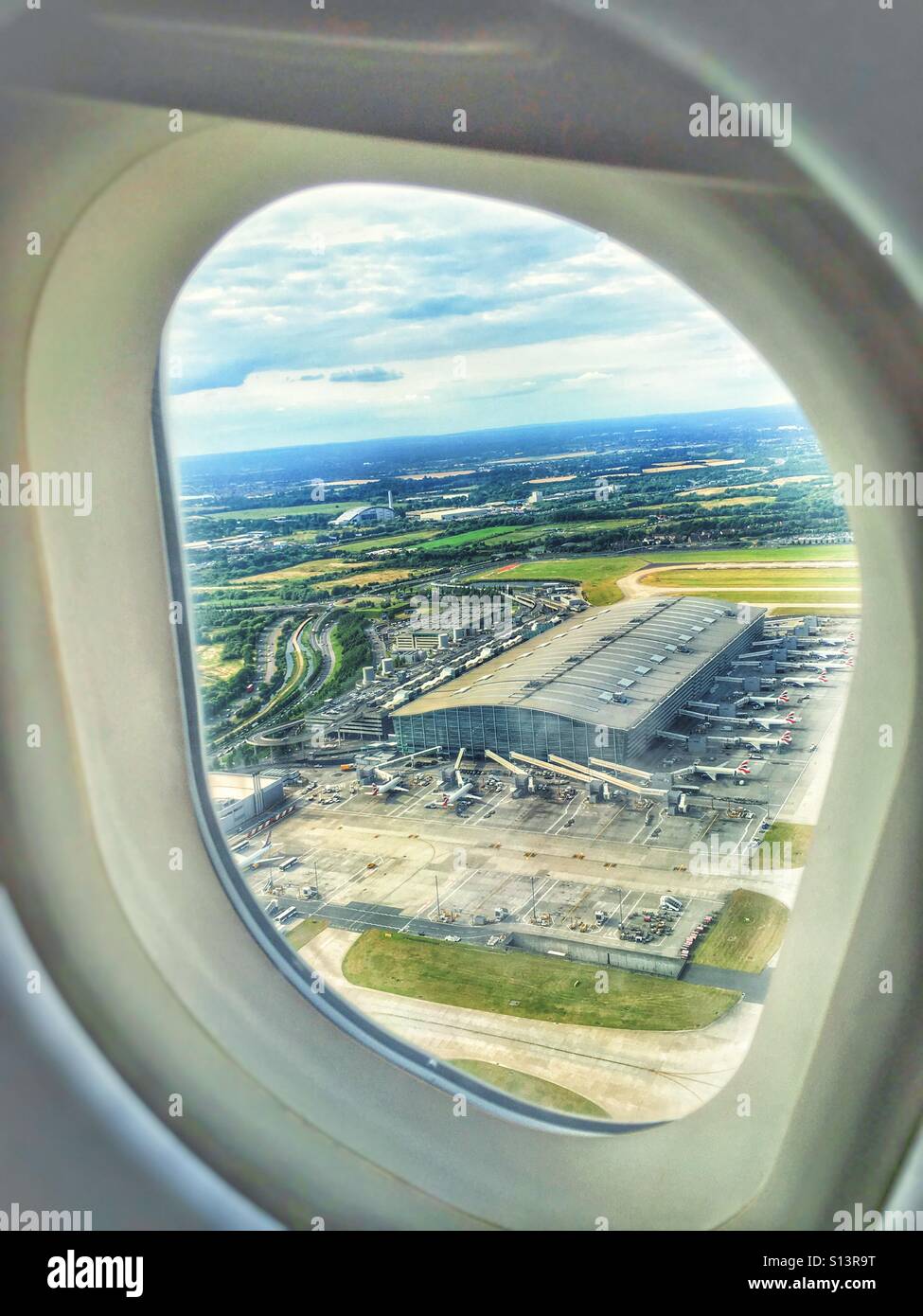 Heathrow airport aerial hi-res stock photography and images - Alamy