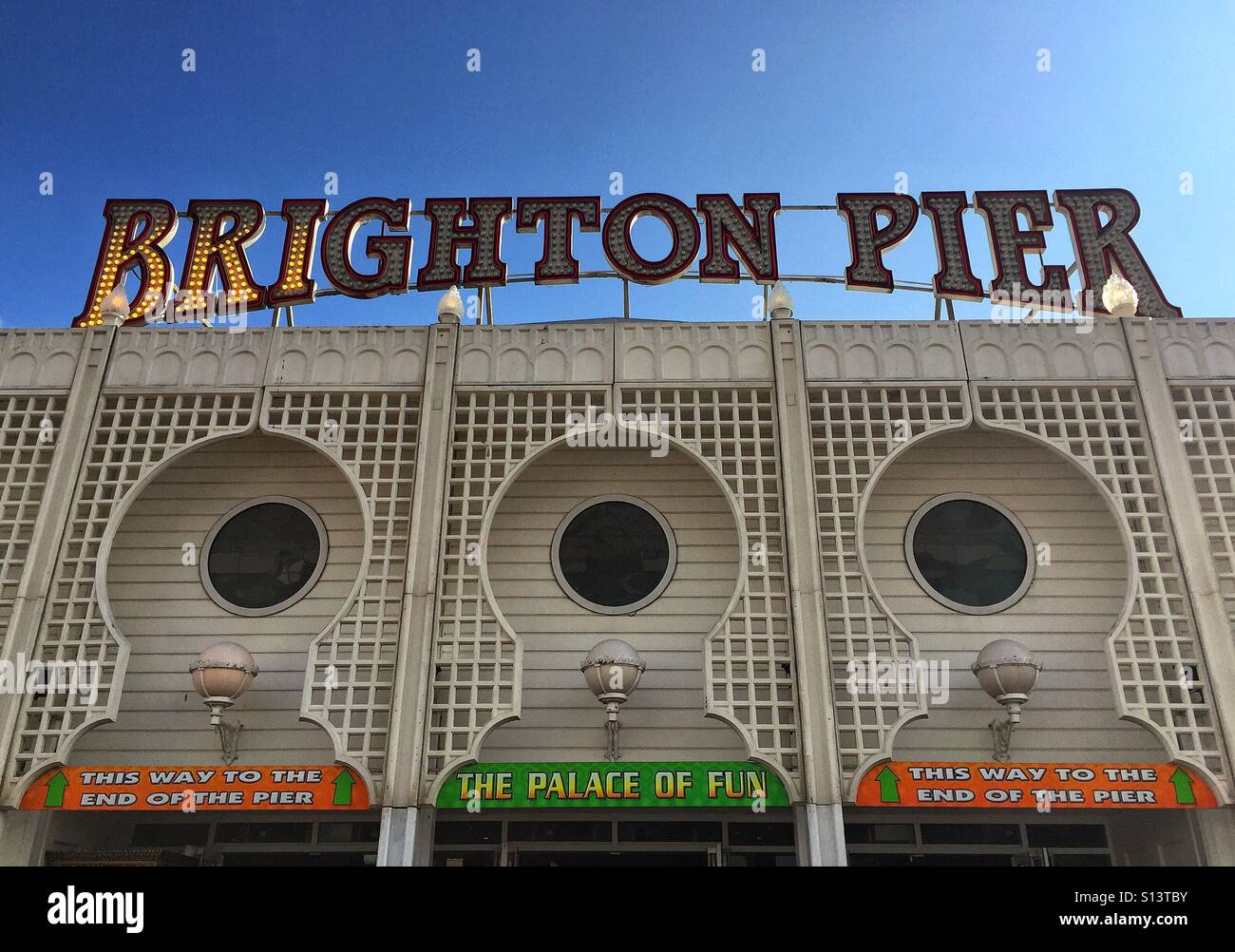 The pier sign hi-res stock photography and images - Alamy