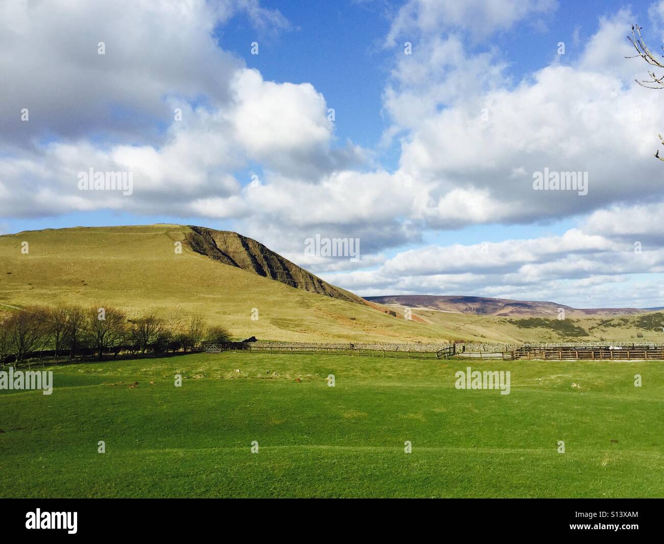 Mam tor hill hi-res stock photography and images - Alamy