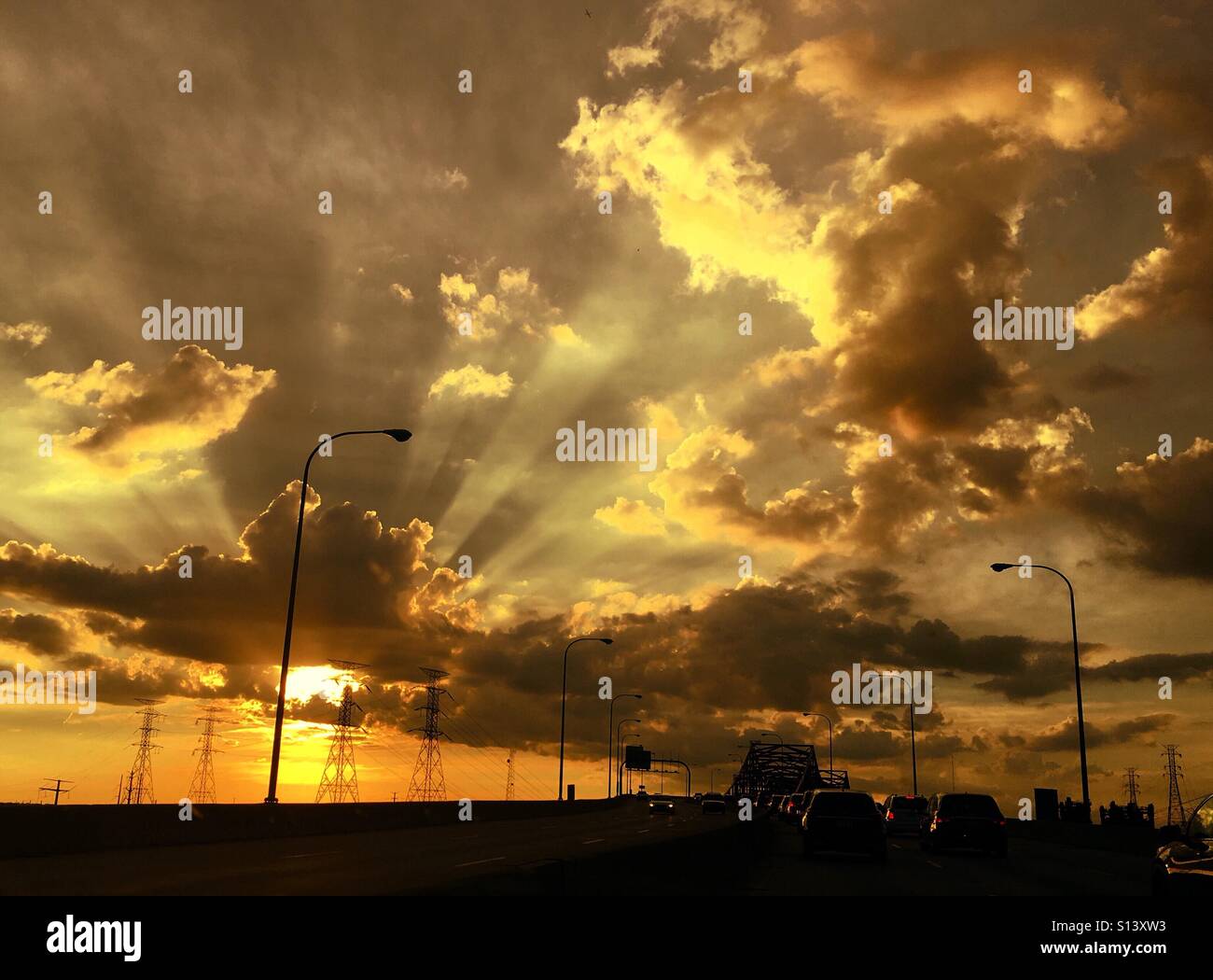 Traffic and sunset hi-res stock photography and images - Alamy