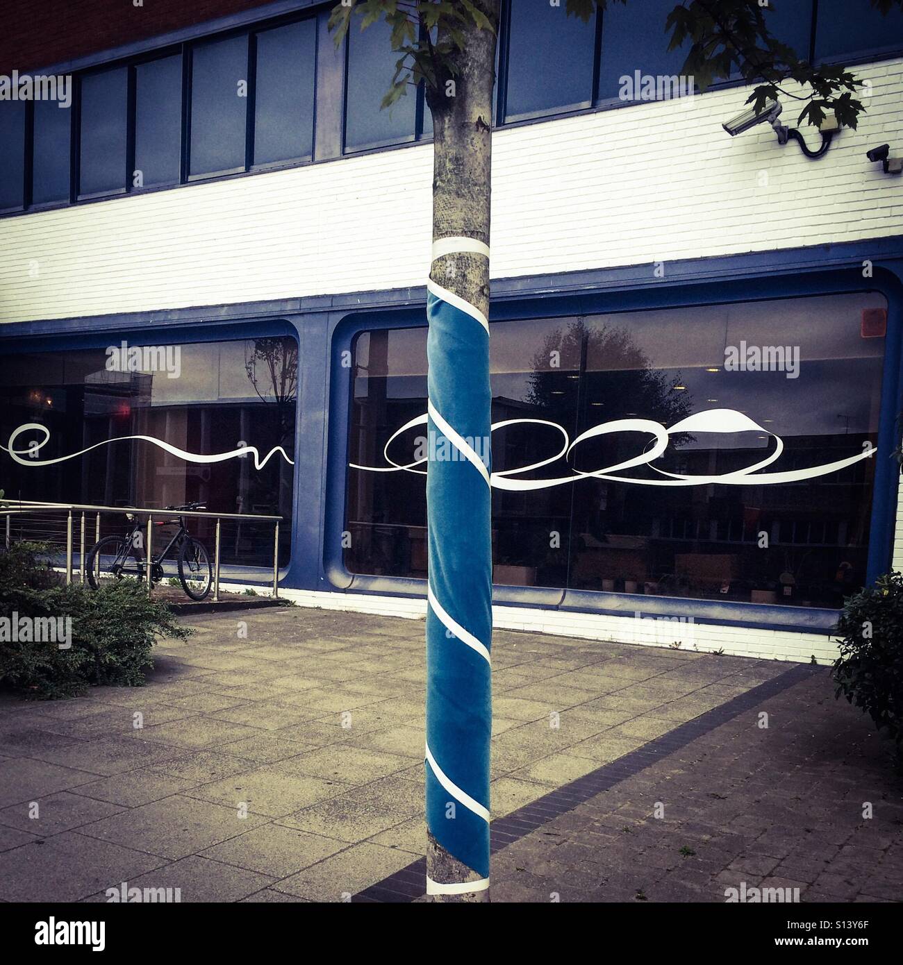 White ribbon visual illusion Stock Photo - Alamy