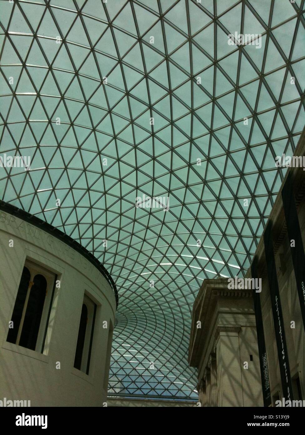 Museum roof hi-res stock photography and images - Alamy