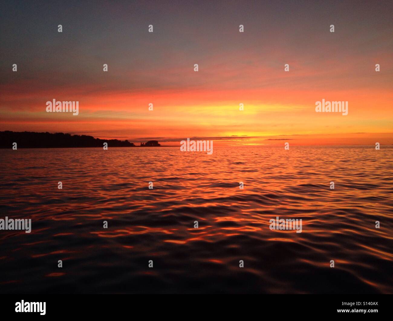 Waves in michigan hi-res stock photography and images - Alamy