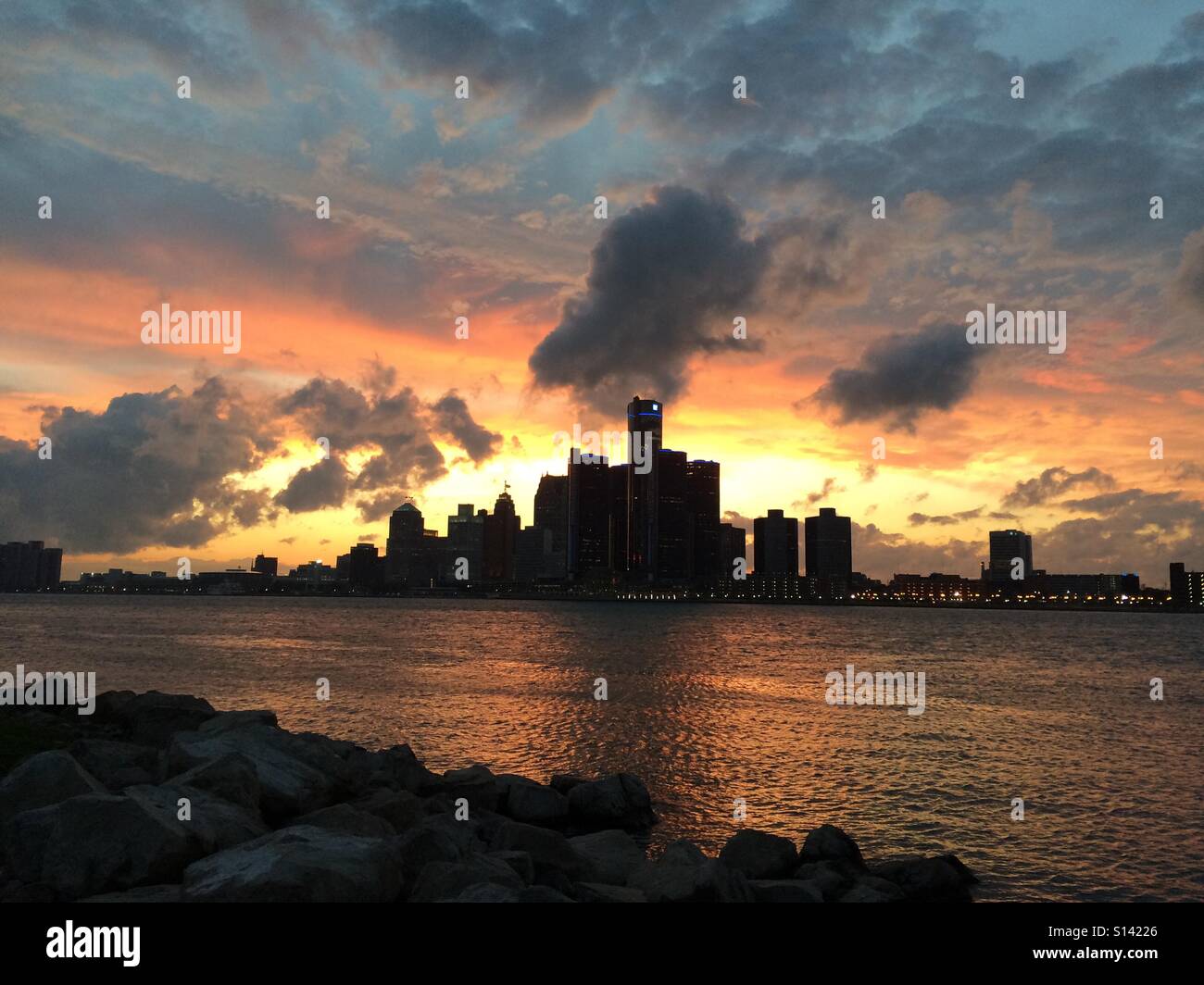 Detroit Skyline High Resolution Stock Photography and Images - Alamy