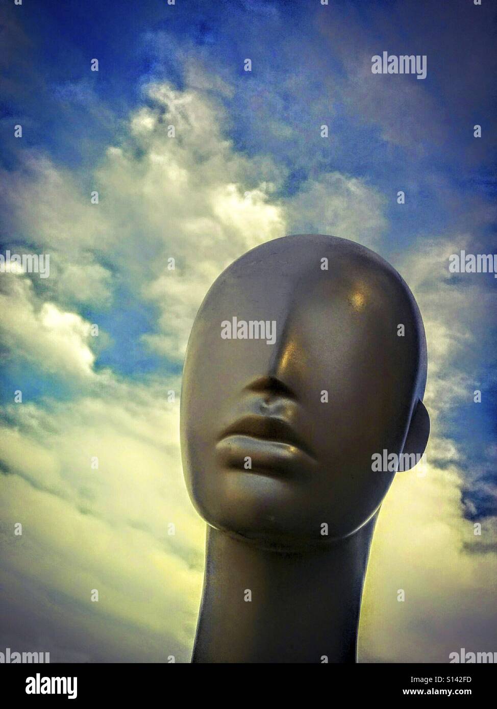 Mannequins head hi-res stock photography and images - Alamy