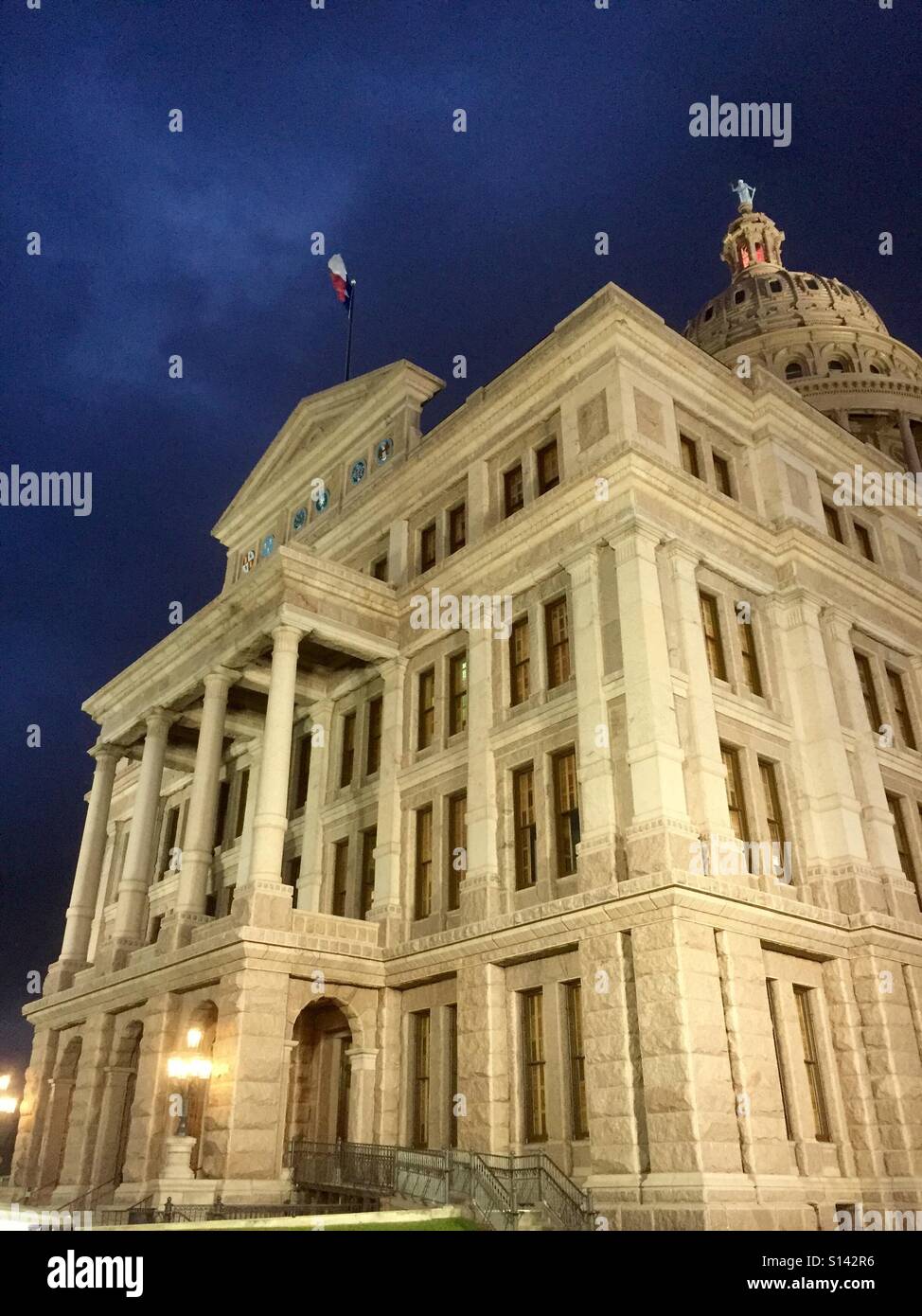 Texas governor abbott hi-res stock photography and images - Alamy